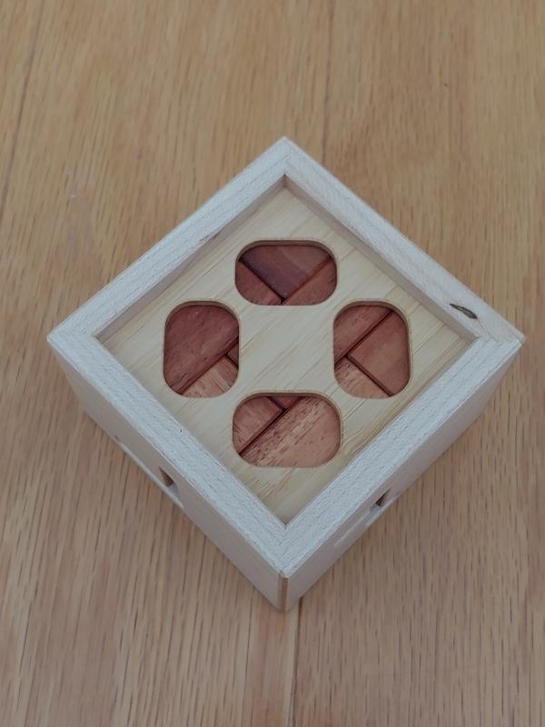 Strugg L and Scramb L by Juno