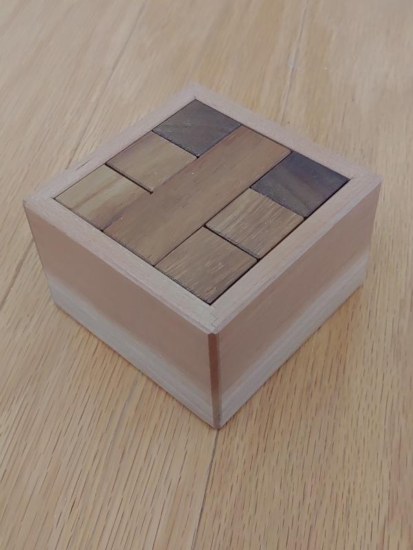 Strugg L and Scramb L by Juno