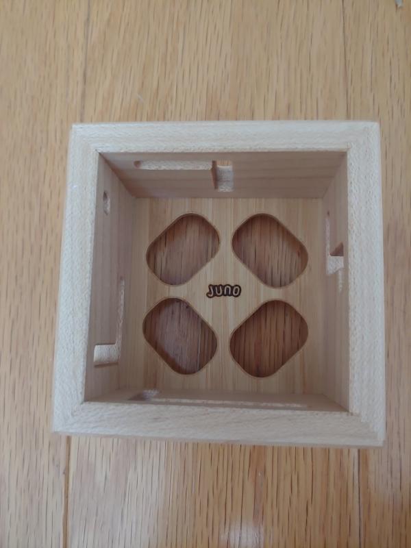 Strugg L and Scramb L by Juno