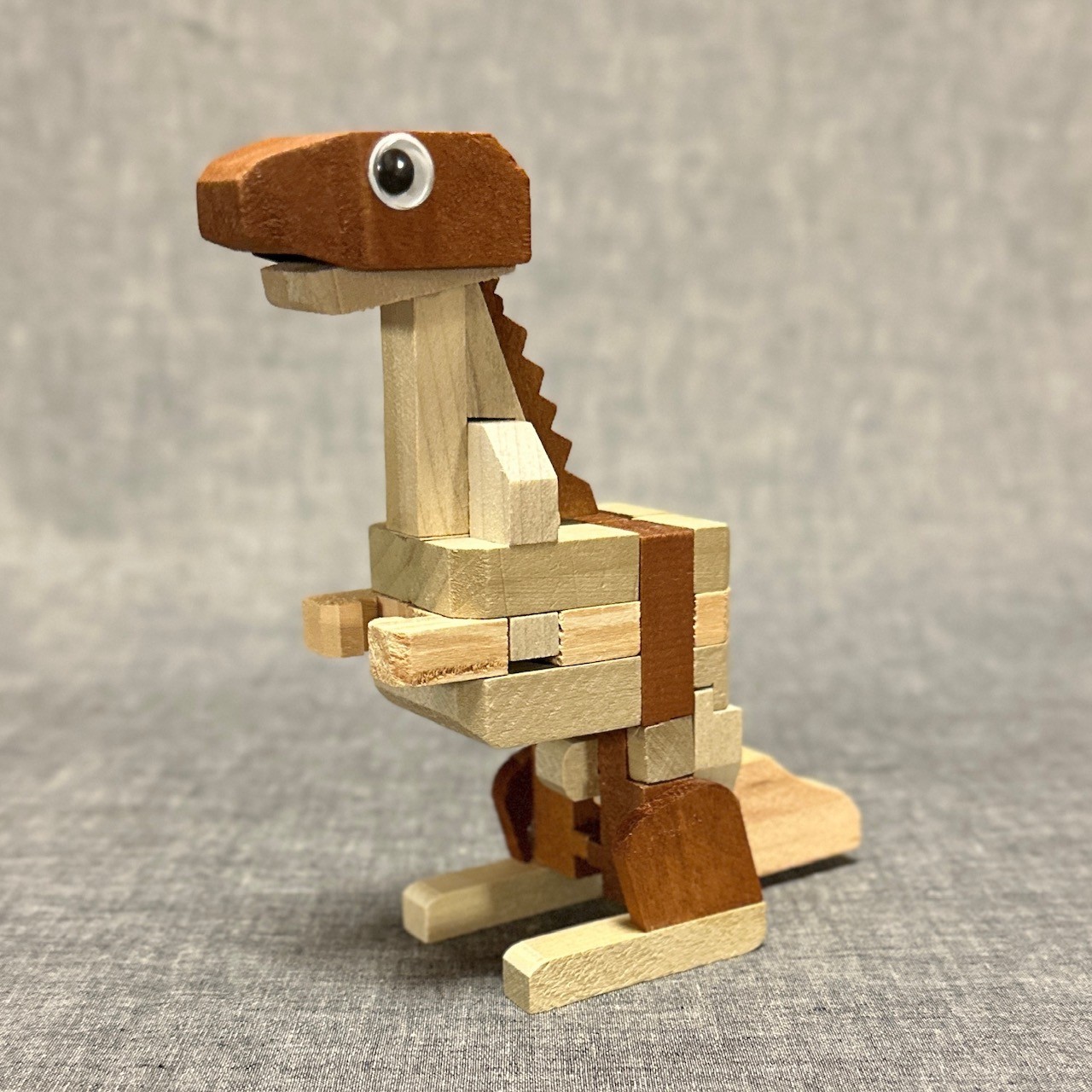 KUMIKI SAURUS (Dinosaur)